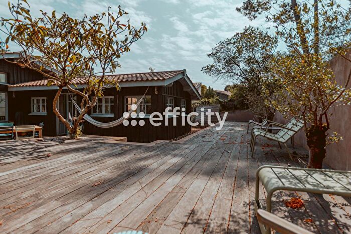 Maison à vendre - Lège-Cap-Ferret - 8 pièces - 5 chambres