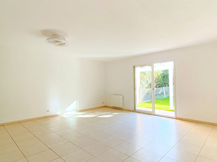 Maison à vendre - Saint-Estève - 4 pièces - 3 chambres