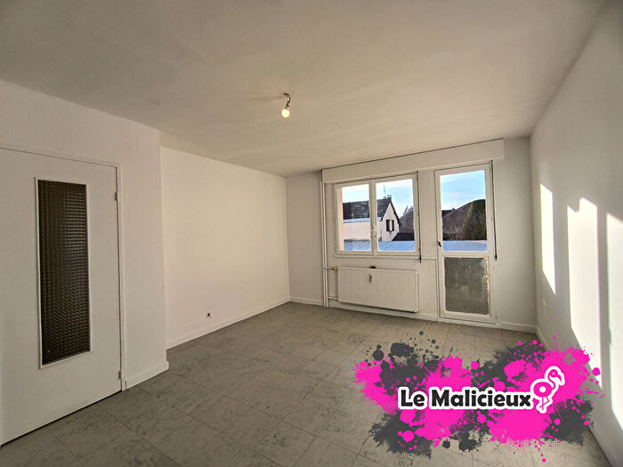 Appartement à vendre - Luxeuil-les-Bains - 3 pièces - 2 chambres