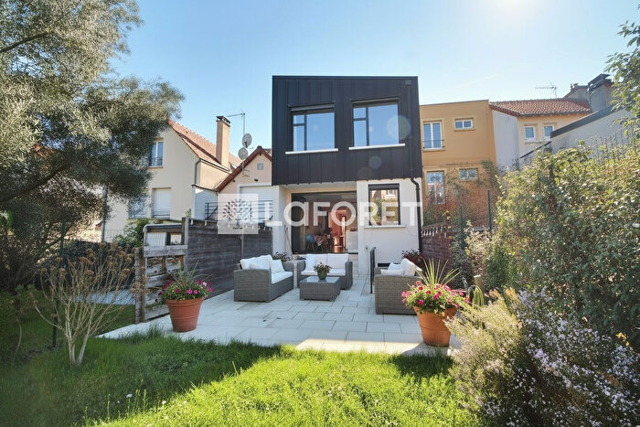 Maison à vendre - Suresnes, Plateau Ouest - 8 pièces - 5 chambres