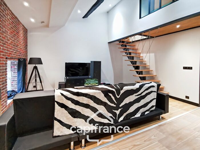 Maison à vendre - Uchizy - 10 pièces - 3 chambres