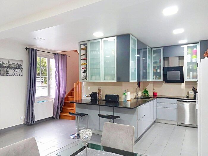 Maison à vendre - Pontault-Combault, Mairie, Rouxel - 7 pièces - 5 chambres