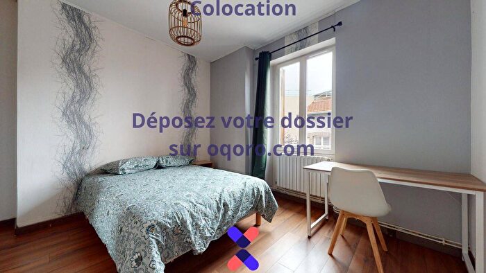 Appartement à louer - Crêt de Roc, Saint-Étienne - 5 pièces - 4 chambres