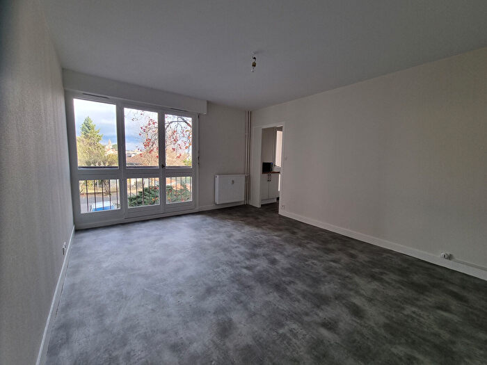 Appartement à louer - Limoges, Centre-ville, Hôtel de Ville, Emailleurs - 1 pièce