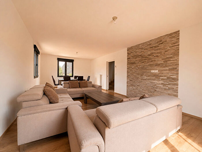 Maison 6 pièces à vendre à Allonville