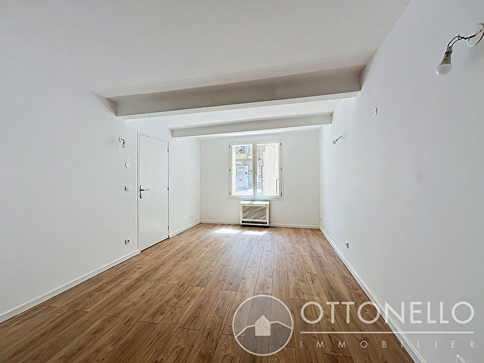 Appartement 4 pièces à Roquebrune-sur-Argens, Village, à vendre