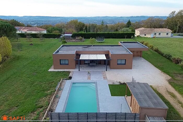 Maison à vendre - Sainte-Livrade-sur-Lot - 4 pièces - 3 chambres