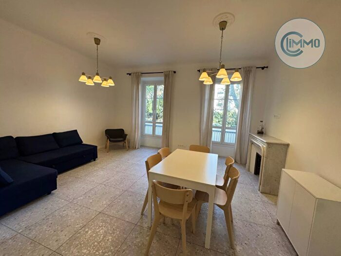 Appartement 3 pièces à Nice, Carabacel, à louer