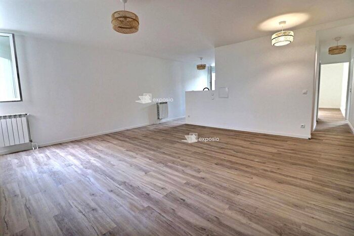 Appartement à louer - Bois de Marche-Marais, Le Mée-sur-Seine - 3 pièces - 2 chambres