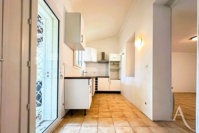 Maison à louer - Nansouty, Saint Genès, Bordeaux - 6 pièces - 4 chambres