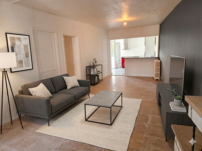 Milly-la-Forêt : Appartement 5 pièces à vendre