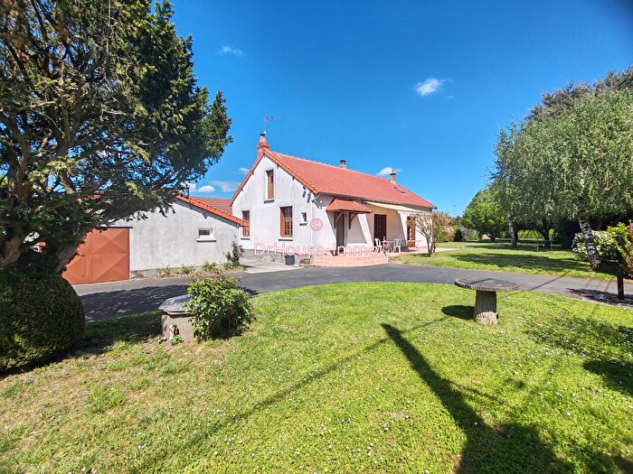 Maison 6 pièces à vendre - Antogny-le-Tillac