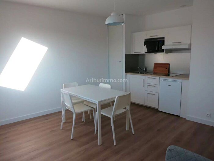 Agglomeration, Melesse : Appartement 2 pièces à louer