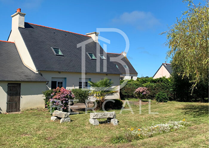 Maison à louer - Lanvéoc - 5 pièces - 4 chambres