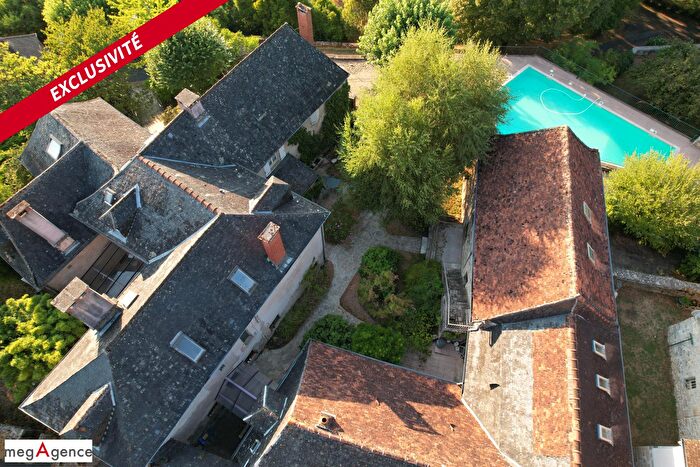 Maison 17 pièces à Ayen, à vendre