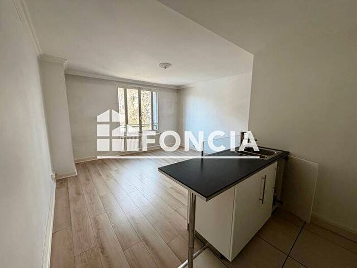 Appartement à louer - Bissardon, Caluire-et-Cuire - 3 pièces - 2 chambres