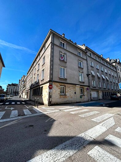 Appartement à louer - République, Aurillac - 5 pièces - 3 chambres
