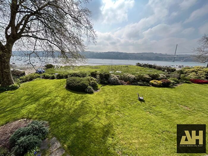 Maison à vendre - Le Relecq-Kerhuon - 8 pièces - 7 chambres