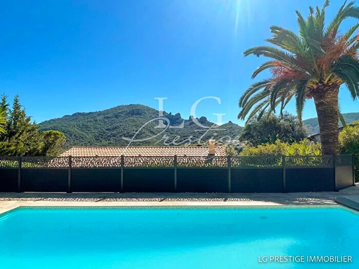 Maison à vendre - Fréjus - 5 pièces - 3 chambres