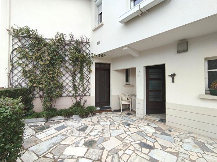 Maison à vendre - La Chapelle-Basse-Mer - 7 pièces - 5 chambres