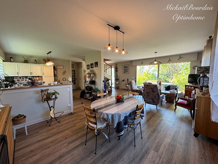 Maison à vendre - La Flèche, Verron Ouest - 10 pièces - 6 chambres