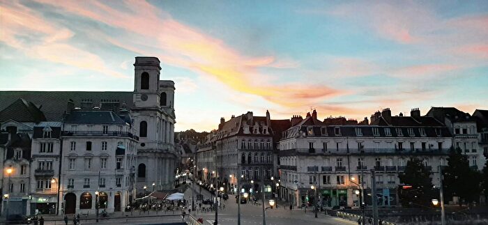 Appartement à vendre - Besançon, Boucle, Chapelle des Buis - 4 pièces - 2 chambres