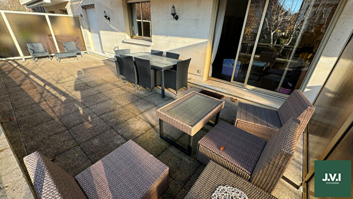 Appartement à vendre - Enghien-les-Bains - 2 pièces - 1 chambre