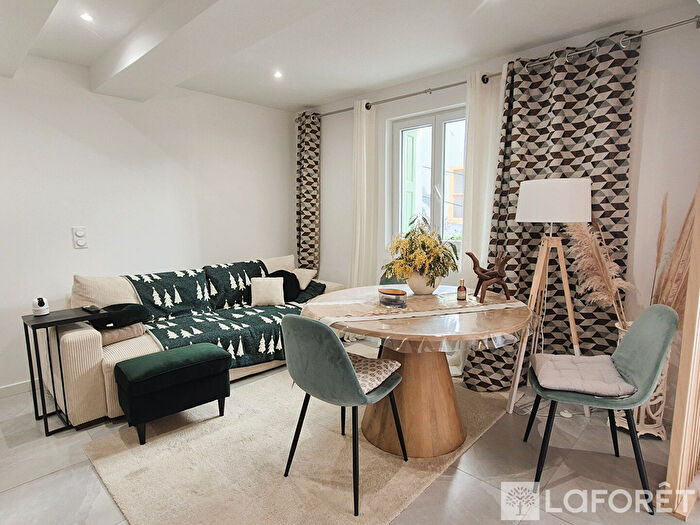 Maison à vendre - Olette - 4 pièces - 2 chambres