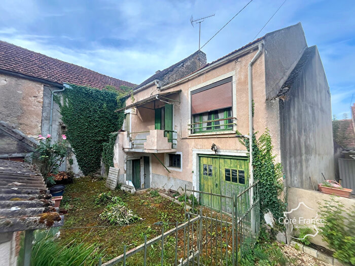 Maison 3 pièces à vendre à Crain