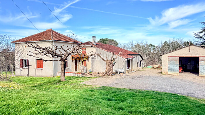 Maison à vendre - Puycornet - 5 pièces - 4 chambres