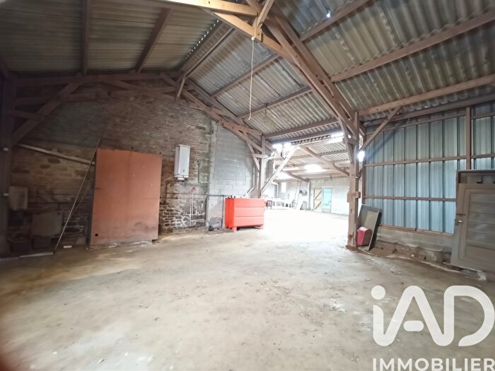 Maison à vendre - Lanhouarneau - 5 pièces - 3 chambres