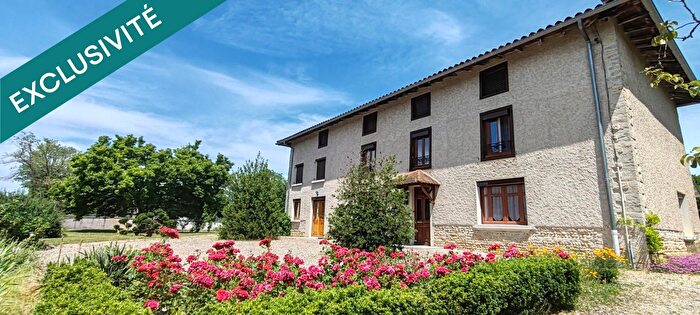 Cras-sur-Reyssouze : Maison 9 pièces à vendre