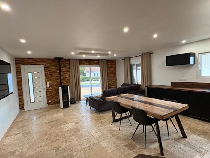 Maison à vendre - Lezoux - 4 pièces - 3 chambres