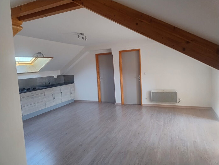 Appartement à louer - Orchamps-Vennes - 2 pièces - 1 chambre