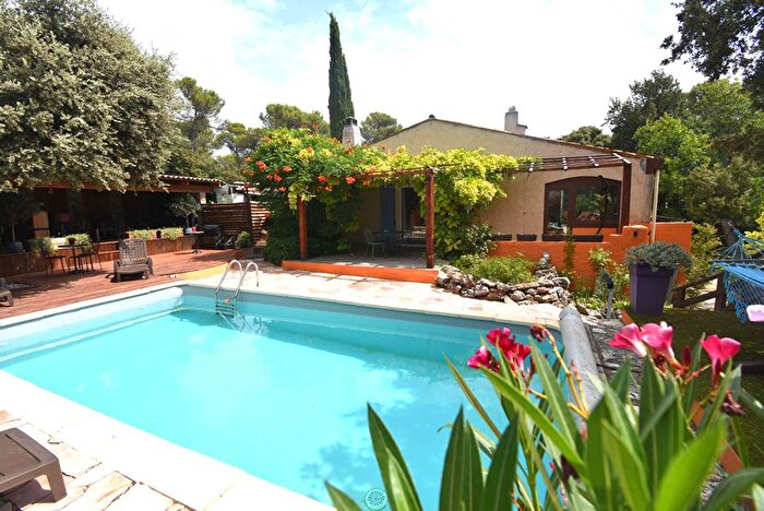 Saint-Maximin-la-Sainte-Baume, Vérane - Maison 8 pièces à vendre