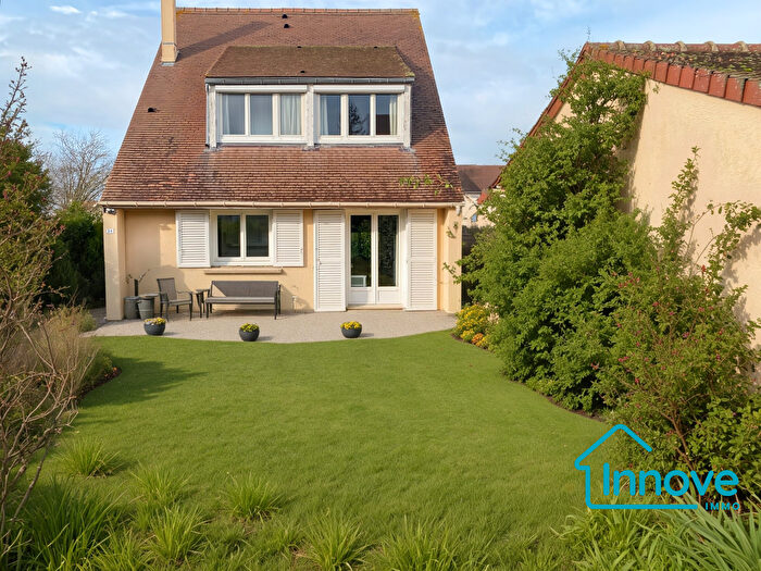 Maison à vendre - Noisy-le-Roi - 7 pièces - 5 chambres