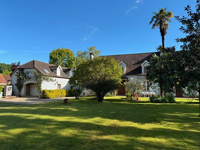 Maison à vendre - Morlaàs - 6 pièces - 5 chambres