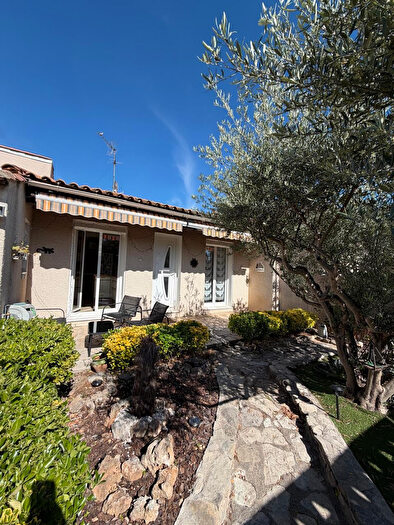 Maison à louer - Castelnau-le-Lez, Mendras, Zone dactivité La Garrigue - 4 pièces - 3 chambres