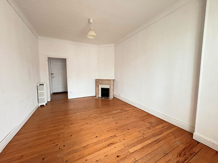 Appartement à louer - Clermont-Ferrand, Vallières, Sallins, Poncillon - 2 pièces - 1 chambre