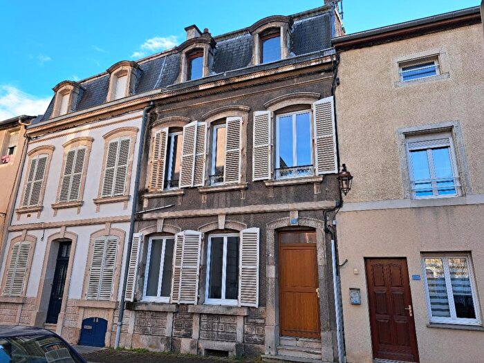 Appartement à louer - Toul, Centre-ville - 4 pièces - 2 chambres