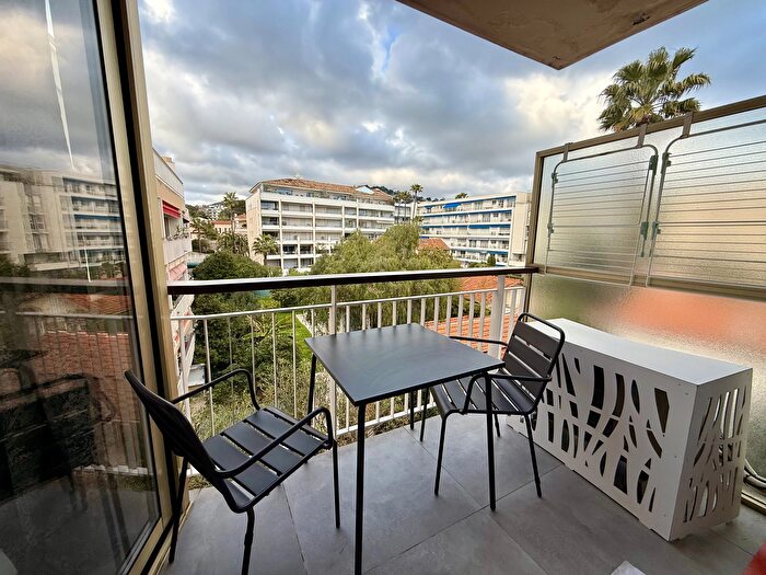 Cannes, Pointe Croisette : Appartement 2 pièces à vendre