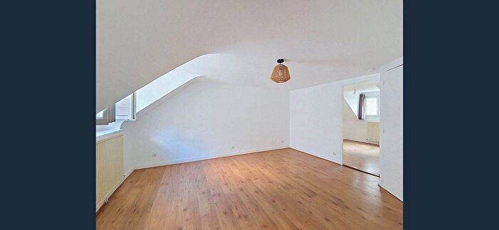 Appartement 2 pièces à République-Saint Ambroise, Paris 11ème arrondissement, à louer