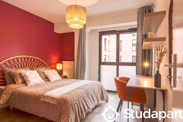 Appartement à louer - Vauban Est, Strasbourg - 1 pièce - 5 chambres