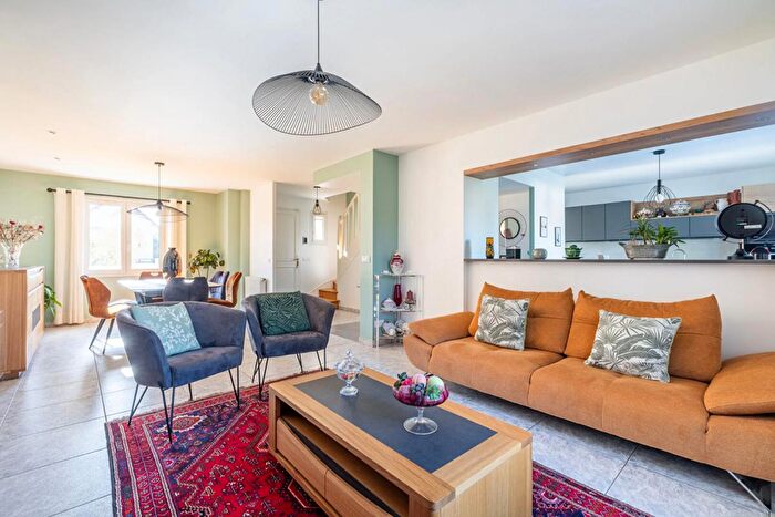 Maison à vendre - Sainte-Geneviève-des-Bois, Paul Vaillant Couturier - 6 pièces - 4 chambres