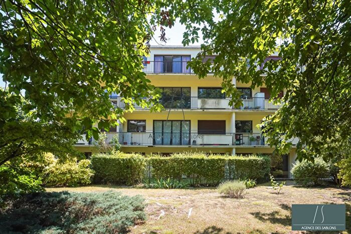 Appartement à louer - Le Vésinet - 5 pièces - 3 chambres