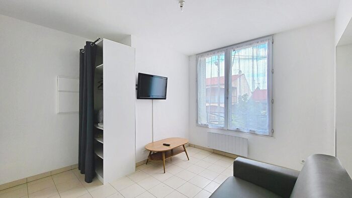 Vitry-sur-Seine, Plateau : Appartement 1 pièce à louer