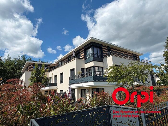 Voisins-le-Bretonneux - Appartement 4 pièces à vendre
