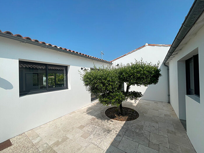 Maison à vendre - Saint-Martin-de-Ré - 4 pièces - 3 chambres