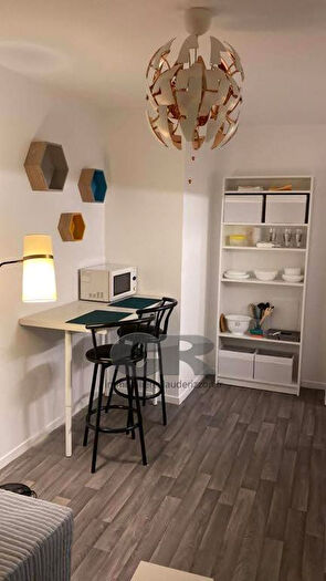 Appartement à louer - Nancy, Centre-ville, Charles III - 1 pièce