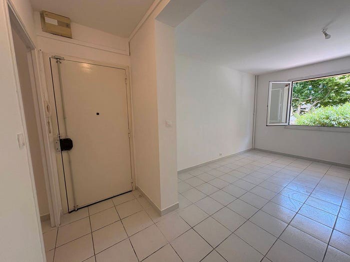 Sainte Anne, Marseille 8ème arrondissement - Appartement 3 pièces à louer